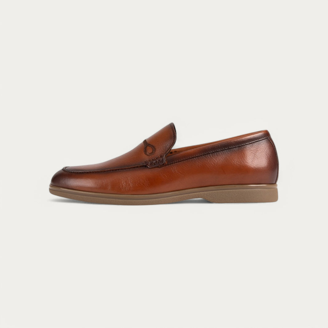 Move On | Trendy & Comfortable Footwear for Every Step